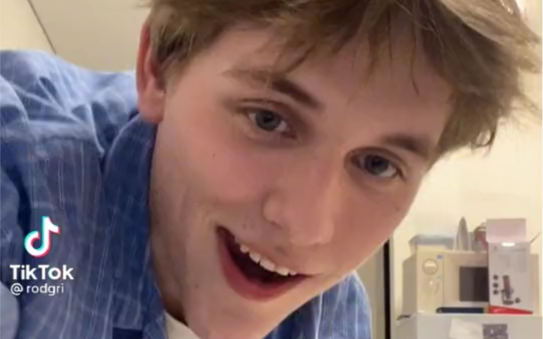 【rodgri】 2月搞笑合集_哔哩哔哩_bilibili