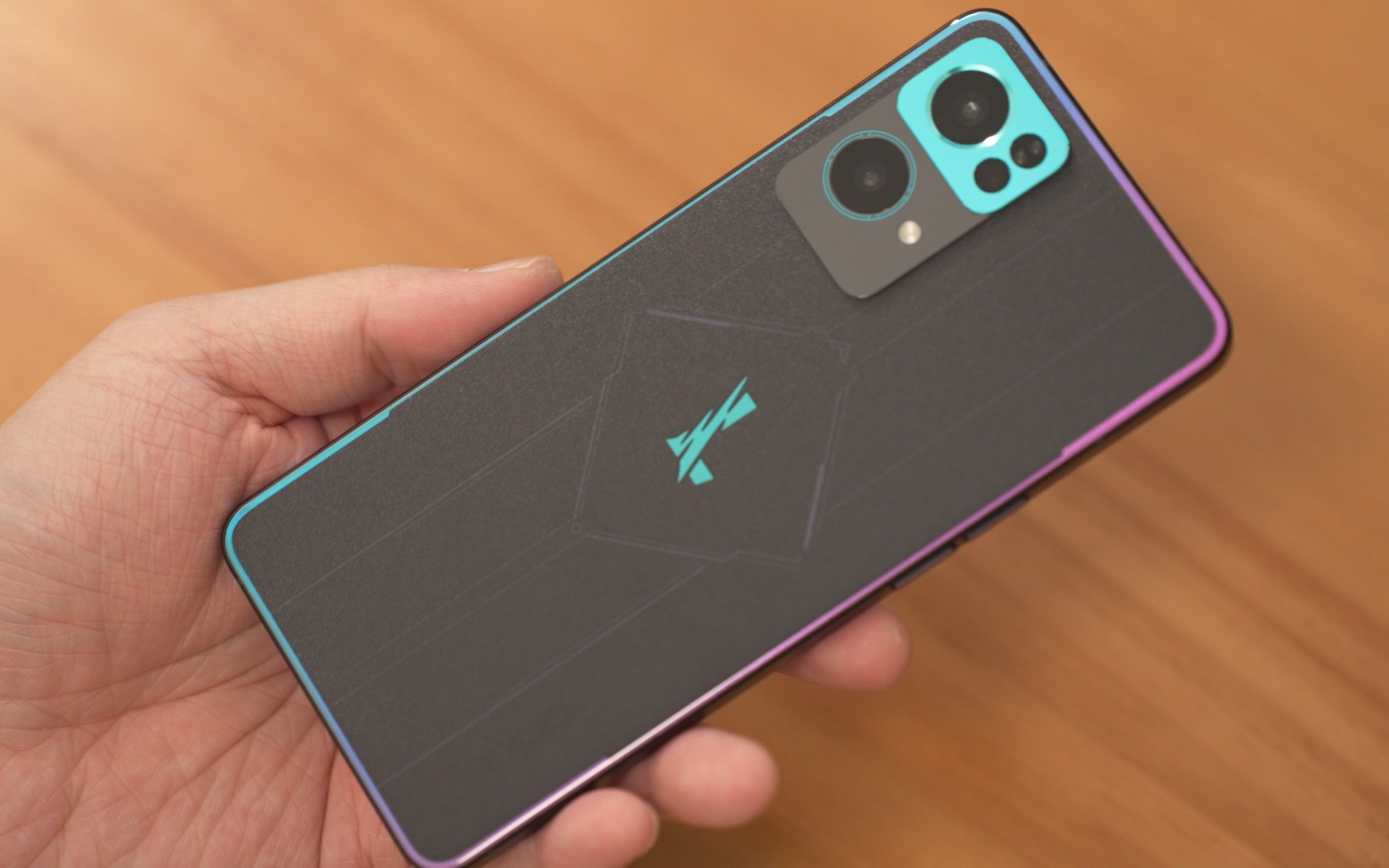 OPPO Reno7 Pro 英雄联盟手游限定版上手玩 - 哔哩哔哩