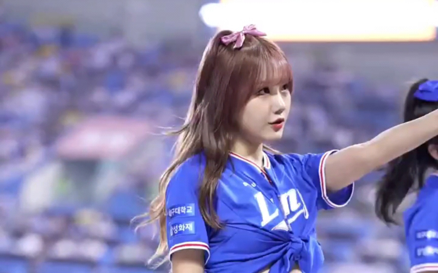 TGC东京时装秀美女小姐姐走秀,秒杀某院咪咪眼