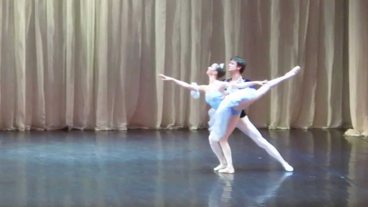 【芭蕾】《La Source》双人舞片段 Renata Shakirova & Alexei Atamanov【2013-05-18 ARB ...