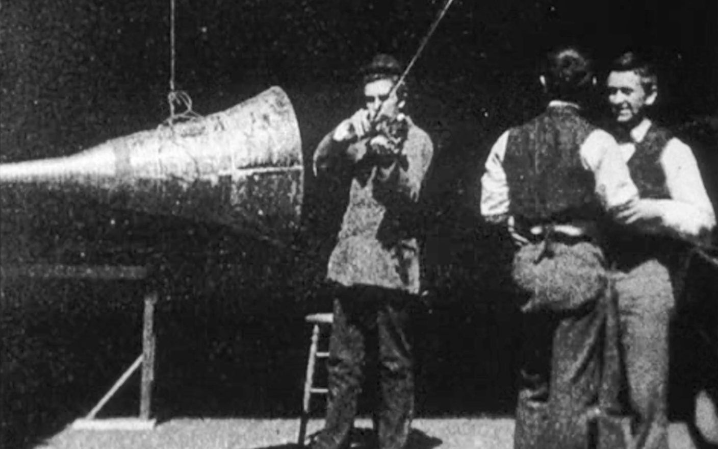 【第一部有声实验短片】迪克森有声电影实验 The Dickson Experimental Sound Film (1894)_哔哩哔哩 (゜ ...