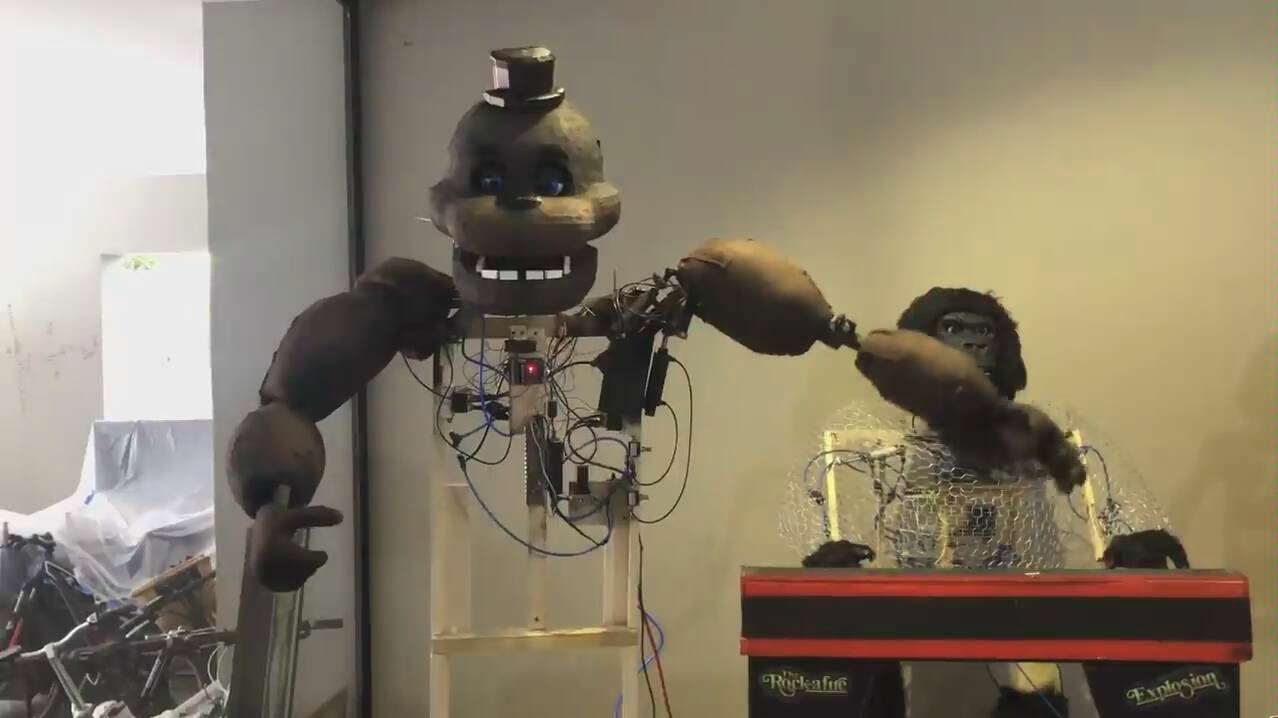 Real Freddy Fazbear Animatronic progress_哔哩哔哩_bilibili