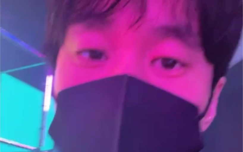 Tablo首尔演唱会排练现场ins直播 220512_哔哩哔哩_bilibili