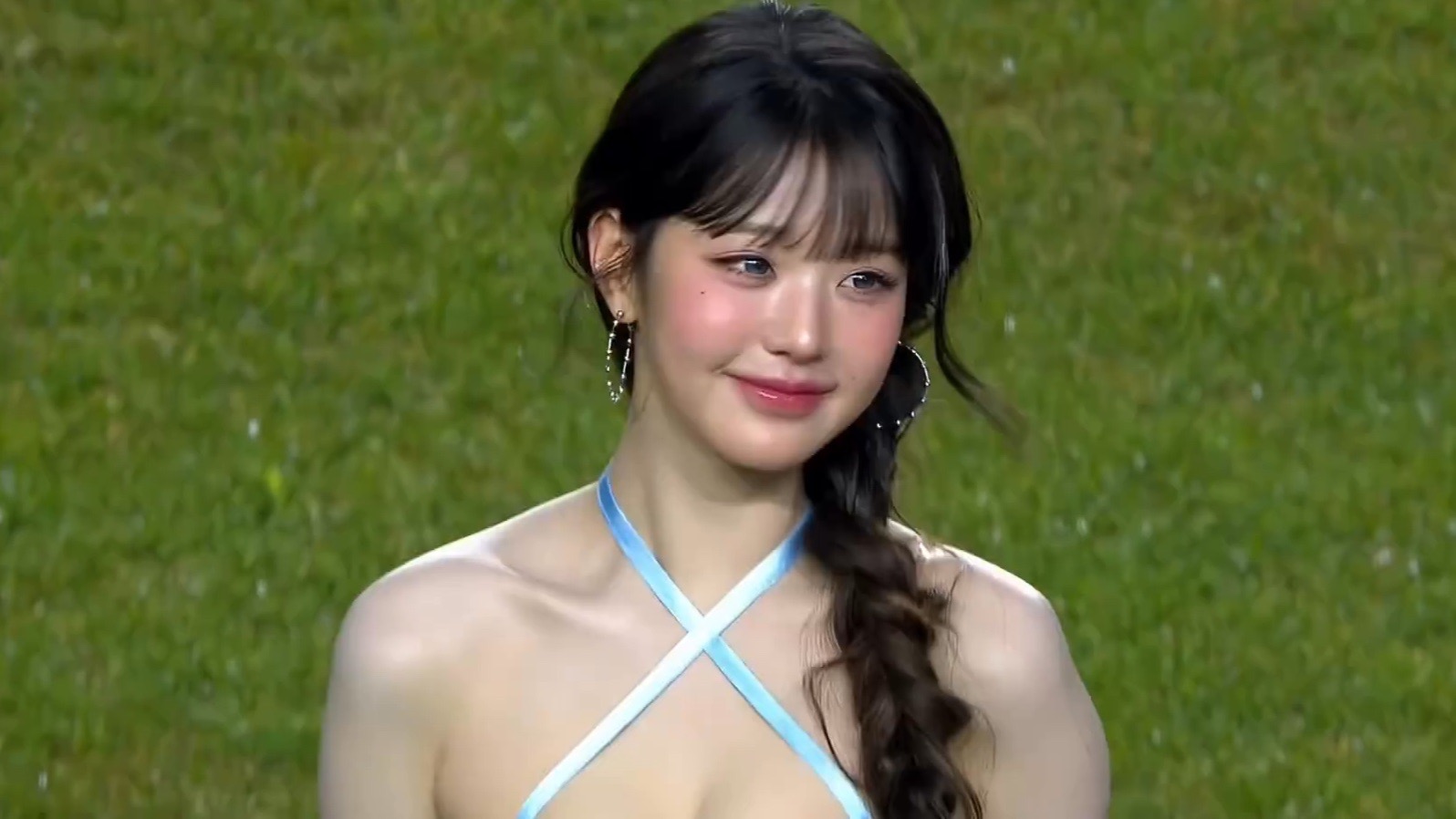 IVE 开球嘉宾-2025韩国K联赛踢纽卡斯尔联队 250730-isksi-备选2-哔哩哔哩视频