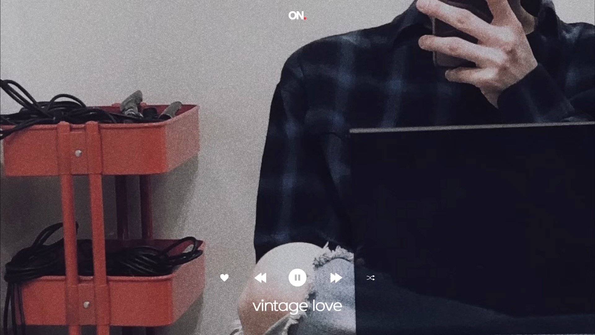 ROSÉ出道主打曲《ON THE GROUND》MV公开!-Shan-单子-音乐-哔哩哔哩视频