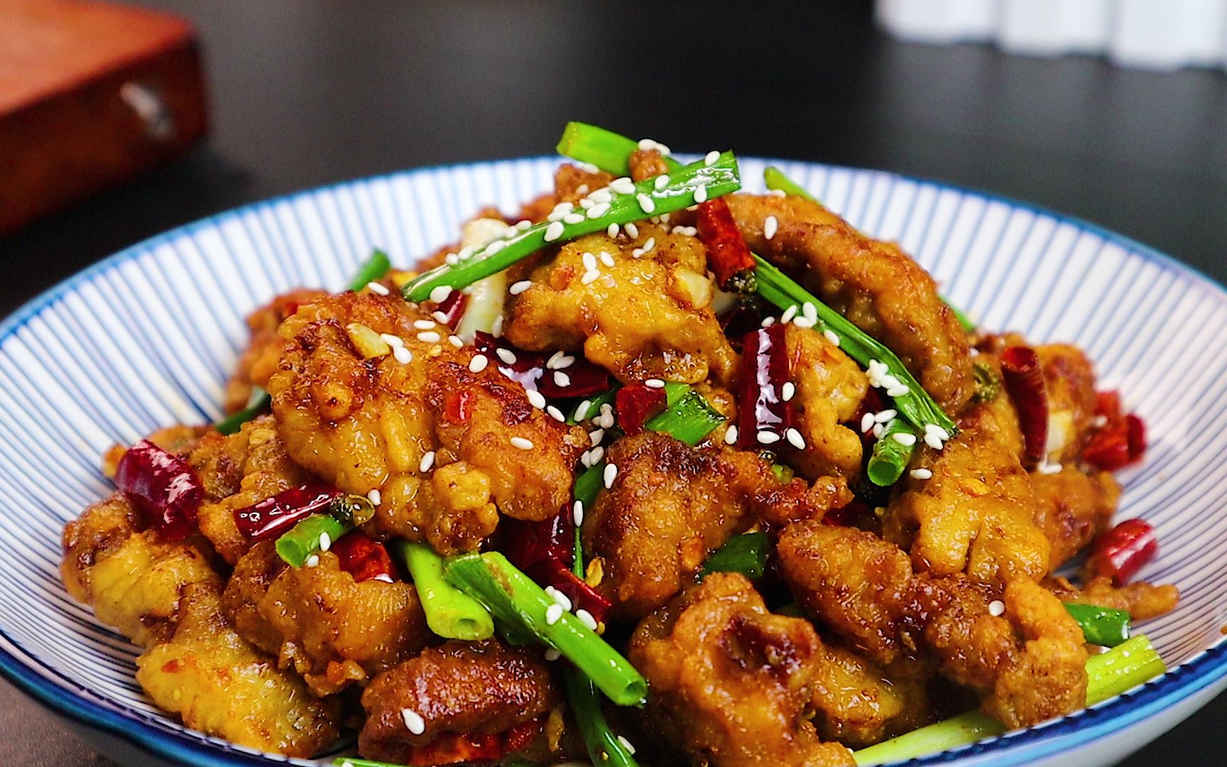 麻辣小酥肉的做法，外酥里嫩，香辣入味 哔哩哔哩 