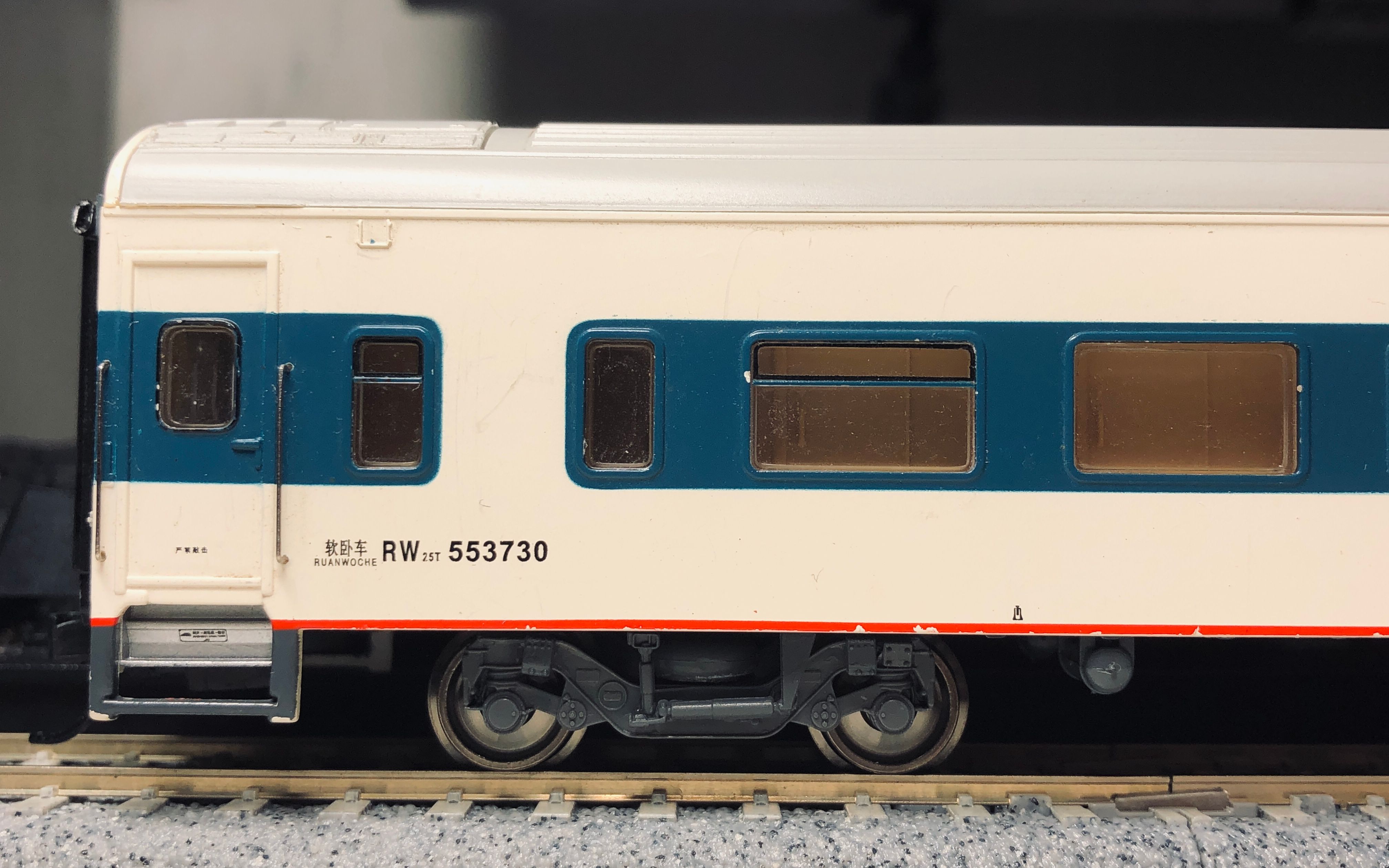 【火车模型】{2}维修一台十年前购买的 百万城 庞巴迪25T（BSP）_哔哩哔哩_bilibili