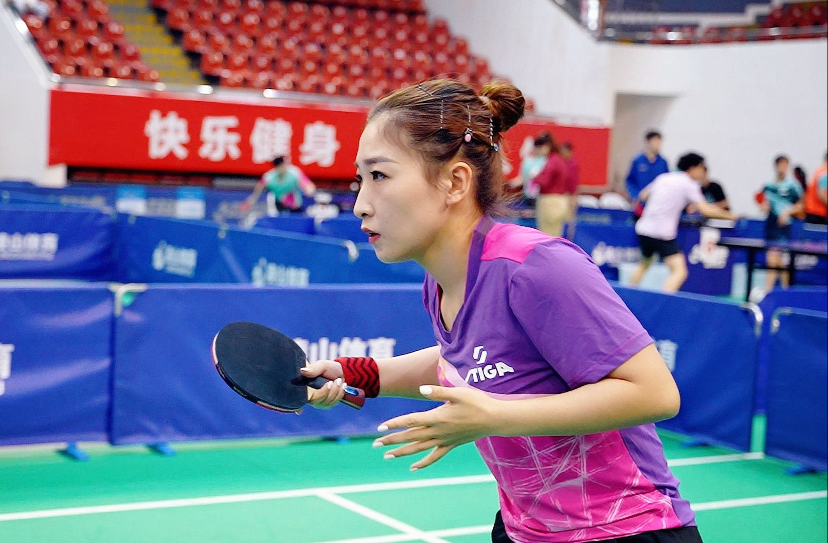 【国乒热身赛 马龙vs刘诗雯】被大家的反应笑死-谢大侠668-刘诗雯-哔哩哔哩视频