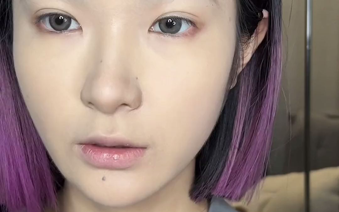 烟灰粉日常截断眼妆,嗯怎么不能出门呢?截断式眼妆教程 轻欧美 甜辣妹 哔哩哔哩