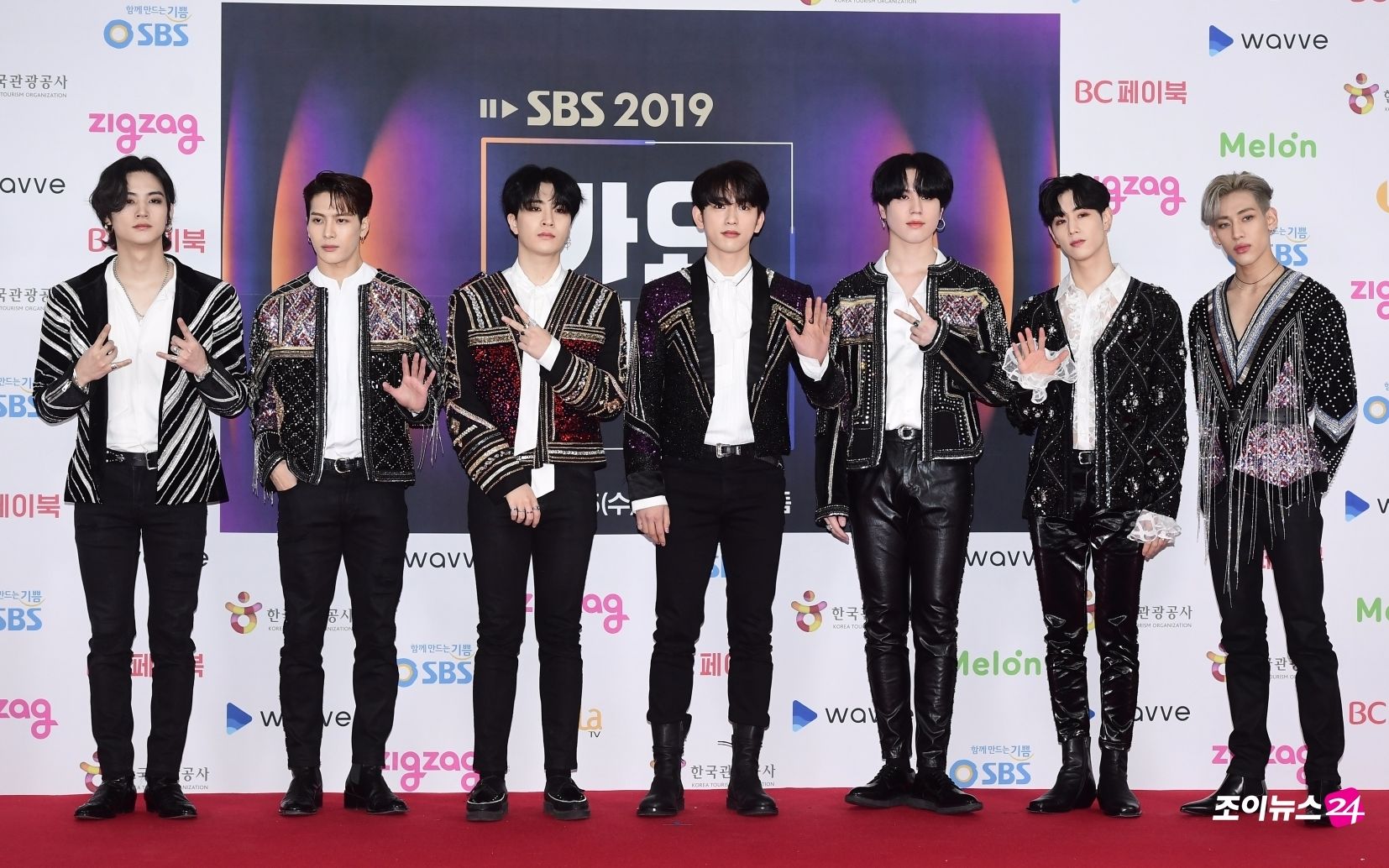 【GOT7超清】PAGE舞台来了！帅爆了！2019SBS歌谣大战 红毯+舞台和直拍_哔哩哔哩_bilibili