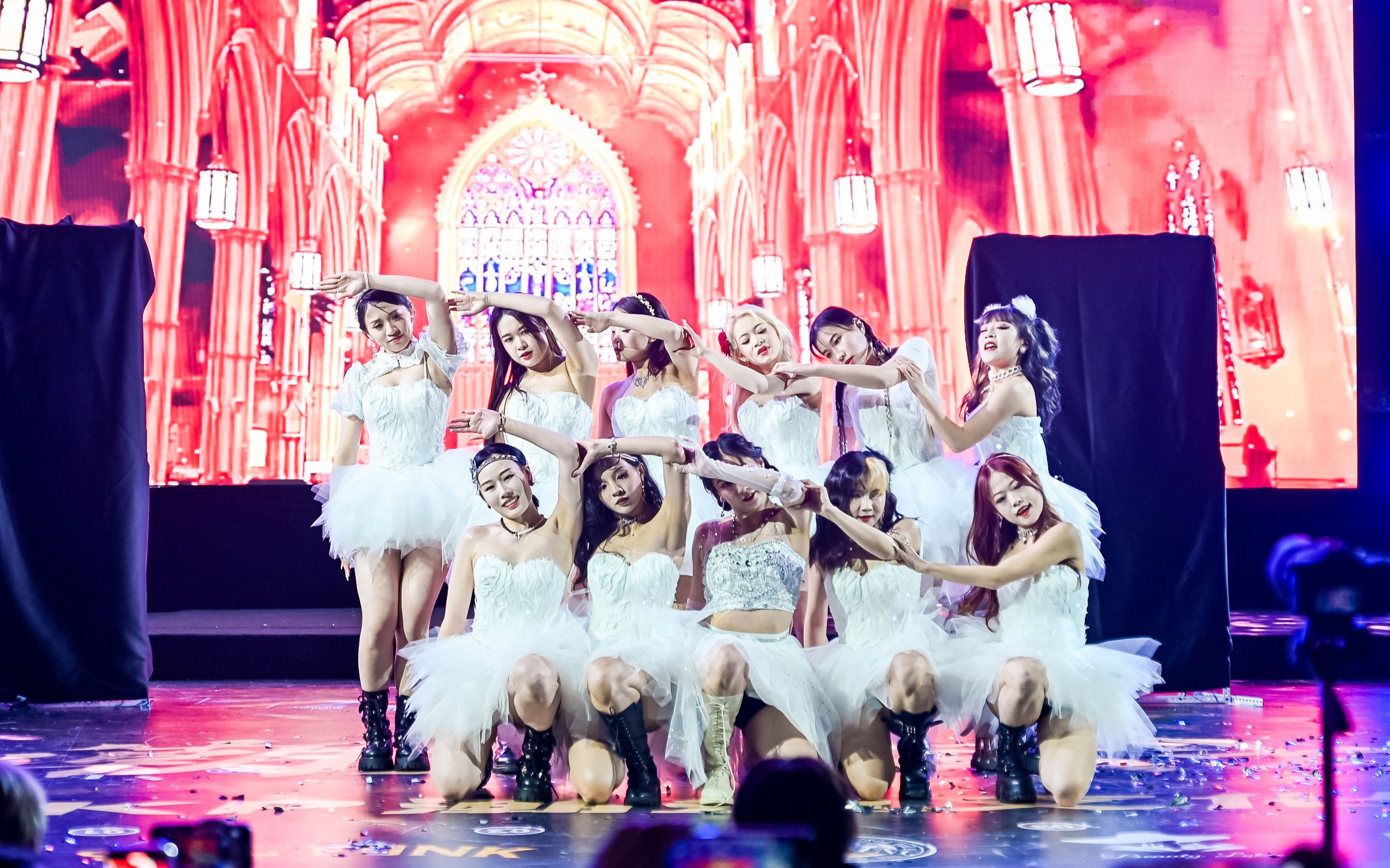 内娱还得看大学生？年末舞台级别超美惊艳变装！Nxde X Feel my ... - 哔哩哔哩