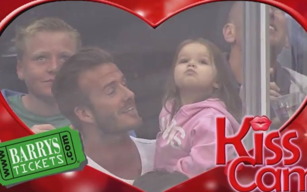 2019篮球场KISS CAM 亲吻相机的集锦！_哔哩哔哩_bilibili