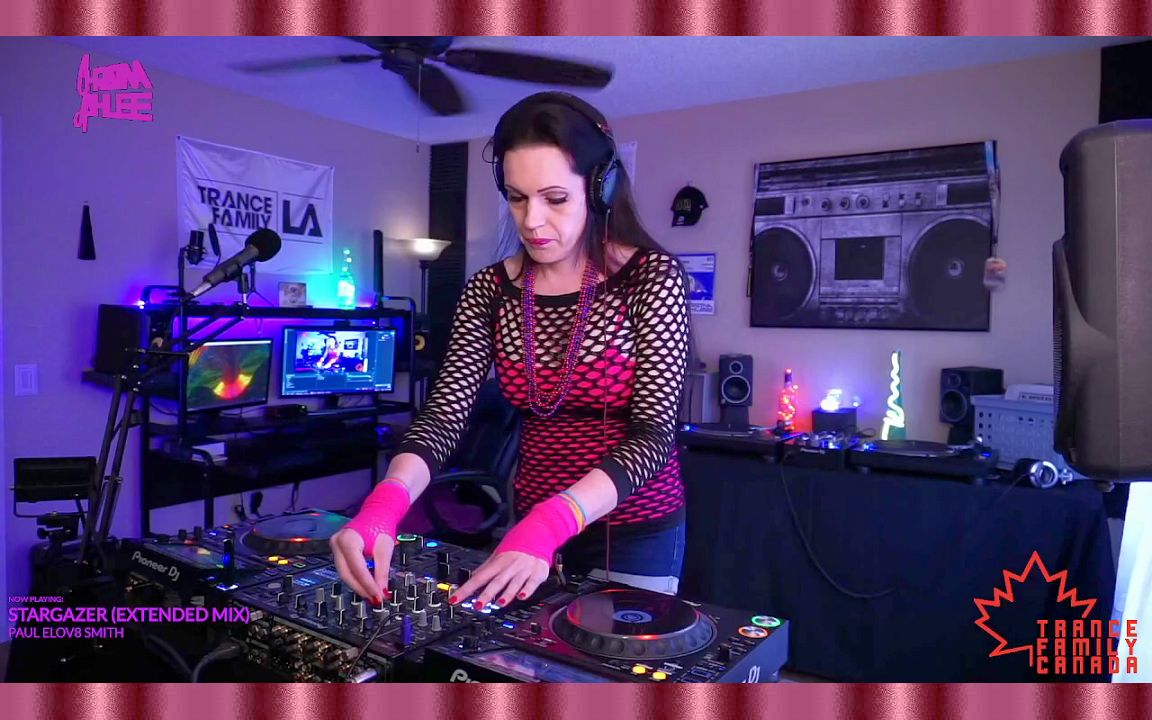 Christina Ashlee - Trance Family Canada Live Twitch Mix (23-Oct-2021)_哔 ...