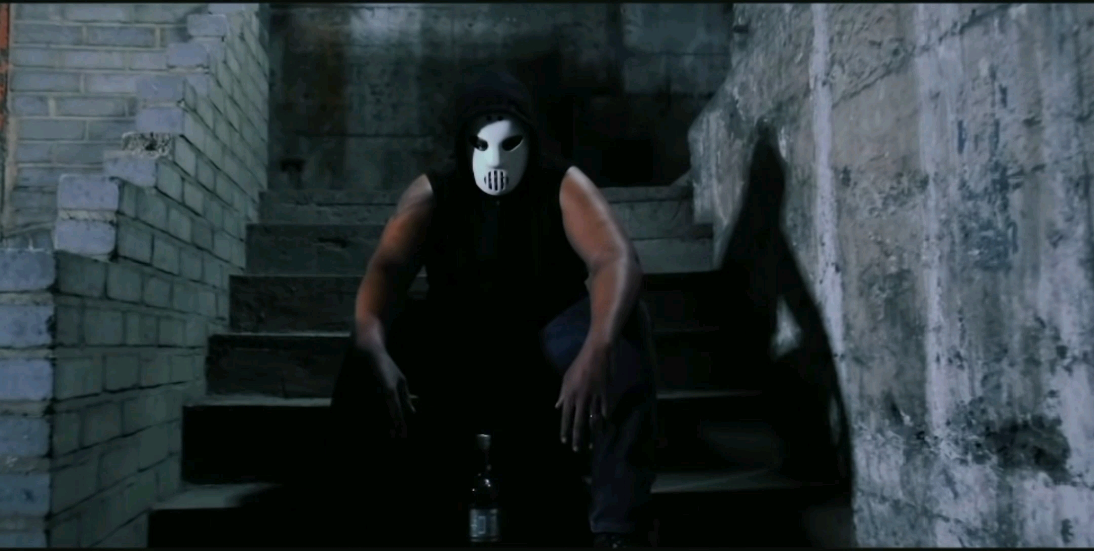 Angerfist摘面具了？) 新单《Face My Style》MV_哔哩哔哩_bilibili