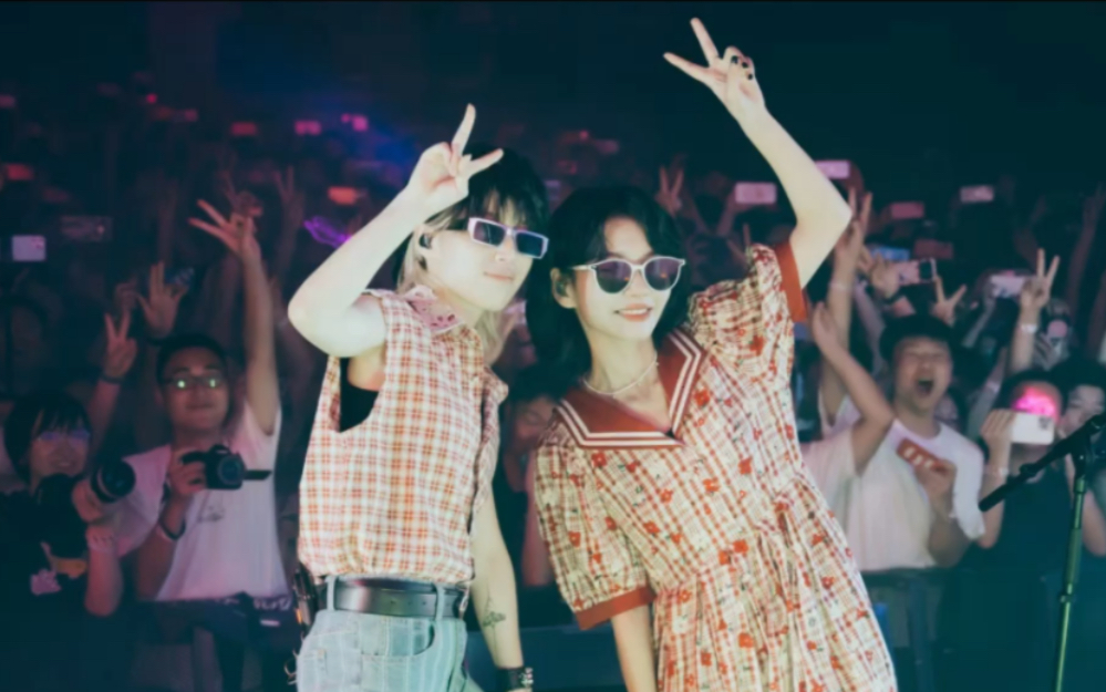 巡演现场被“支配”的我们-房东的猫_FDDM-房东的猫_FDDM-哔哩哔哩视频