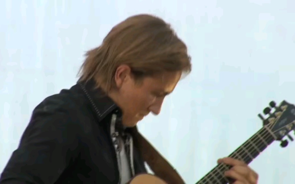 【22岁的Calum】Calum Graham - Indivisible_哔哩哔哩_bilibili