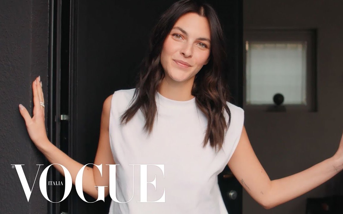 走进Vittoria Ceretti居家的完美一夜 | Vogue Italia_哔哩哔哩_bilibili