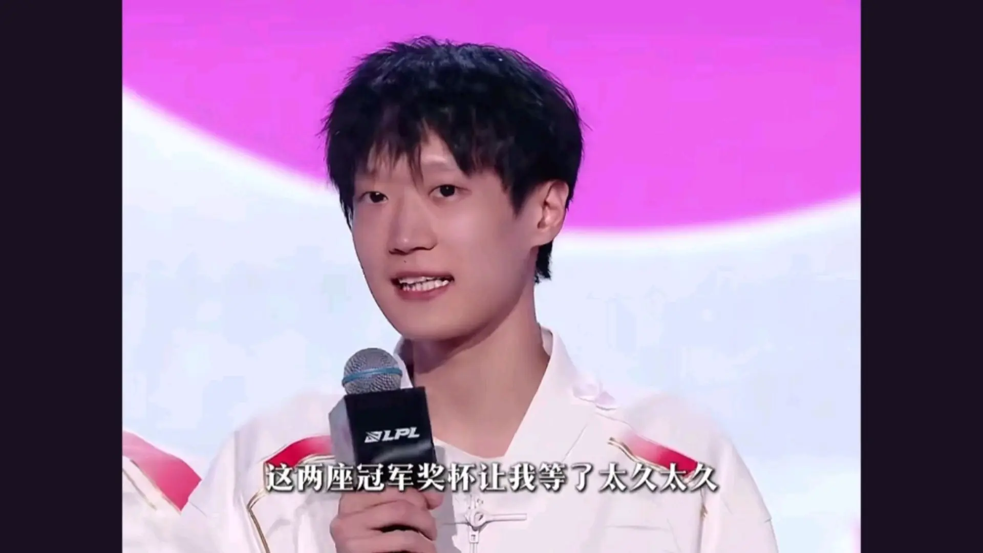 AL shanks:从卖票小子到联赛冠军，我挨了六年打才终于成角_游戏热门视频