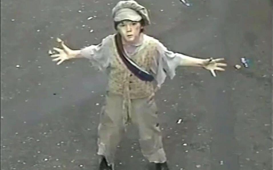 【伽弗洛什考究】-他定义了伽弗洛什 Braden Danner the best Gavroche ever - 哔哩哔哩