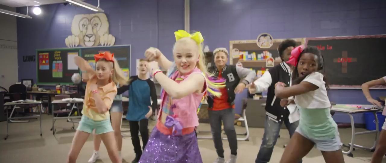 JoJo Siwa - BOOMERANG_哔哩哔哩 (゜-゜)つロ 干杯~-bilibili