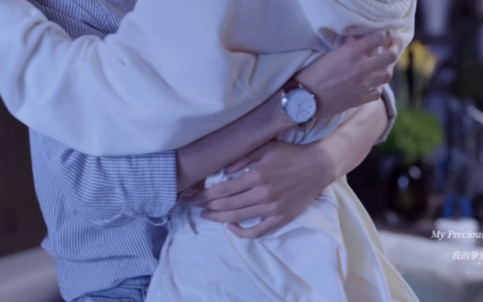 卧槽！这个抱！太会了！！ - 哔哩哔哩