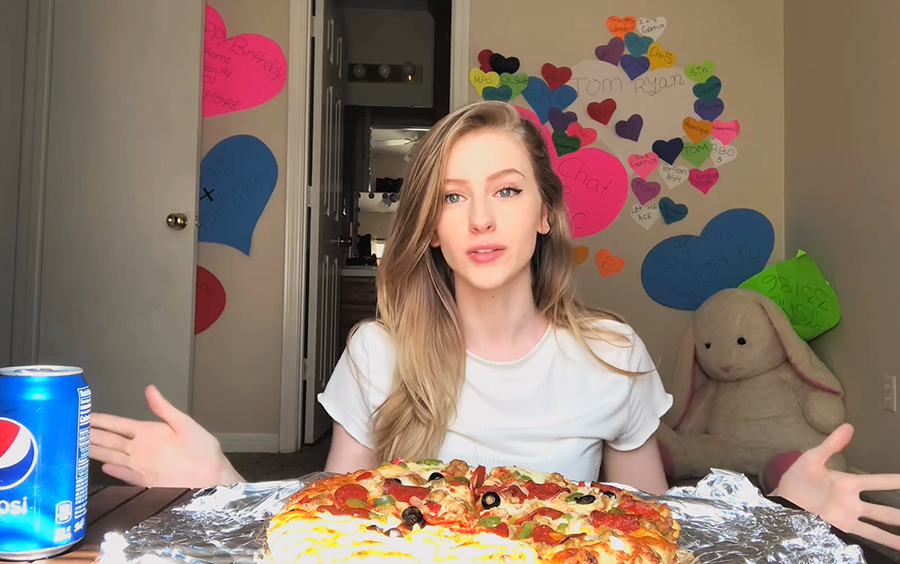 【MSFIIIRE】薄皮披萨&汽水 吃播界的颜值天花板_哔哩哔哩_bilibili