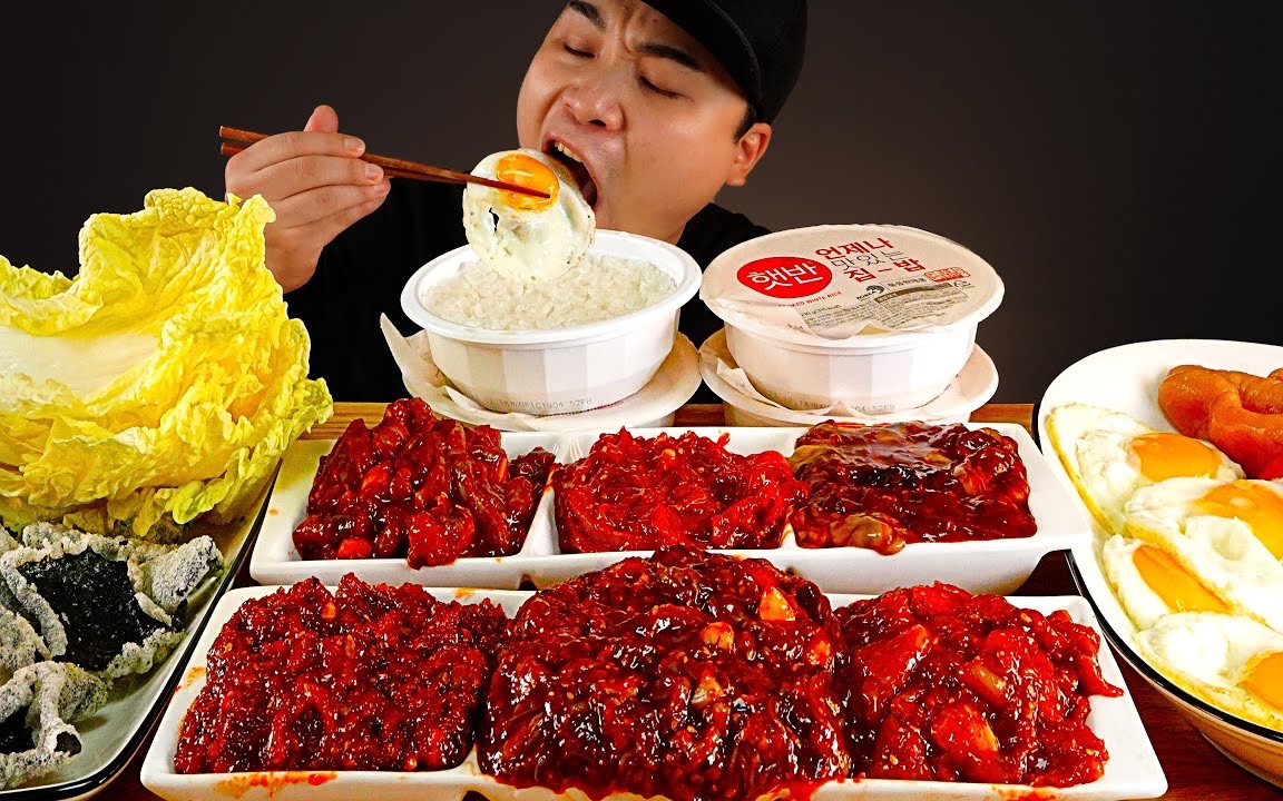 【ddeong-gae】辣腌海鲜（鱿鱼&迷你八爪鱼&蛏子&鸟蛤）&煎鸡蛋&香肠&脆海苔&娃娃菜&米饭-灰鸟入被窝-灰鸟入被窝-哔哩哔哩视频