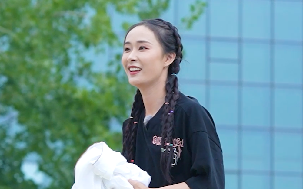 哔哩哔哩向前冲-MyMy麦麦--综艺-全集-高清独家在线观看-bilibili-哔哩哔哩