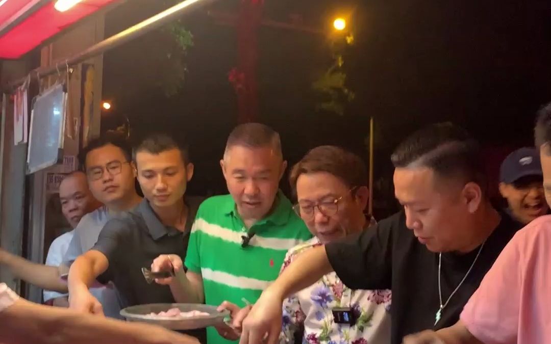 Ricky san凌晨去番禺抢食新鲜到跳慨猪杂-Ricky講煮講食-Ricky講煮講食-哔哩哔哩视频