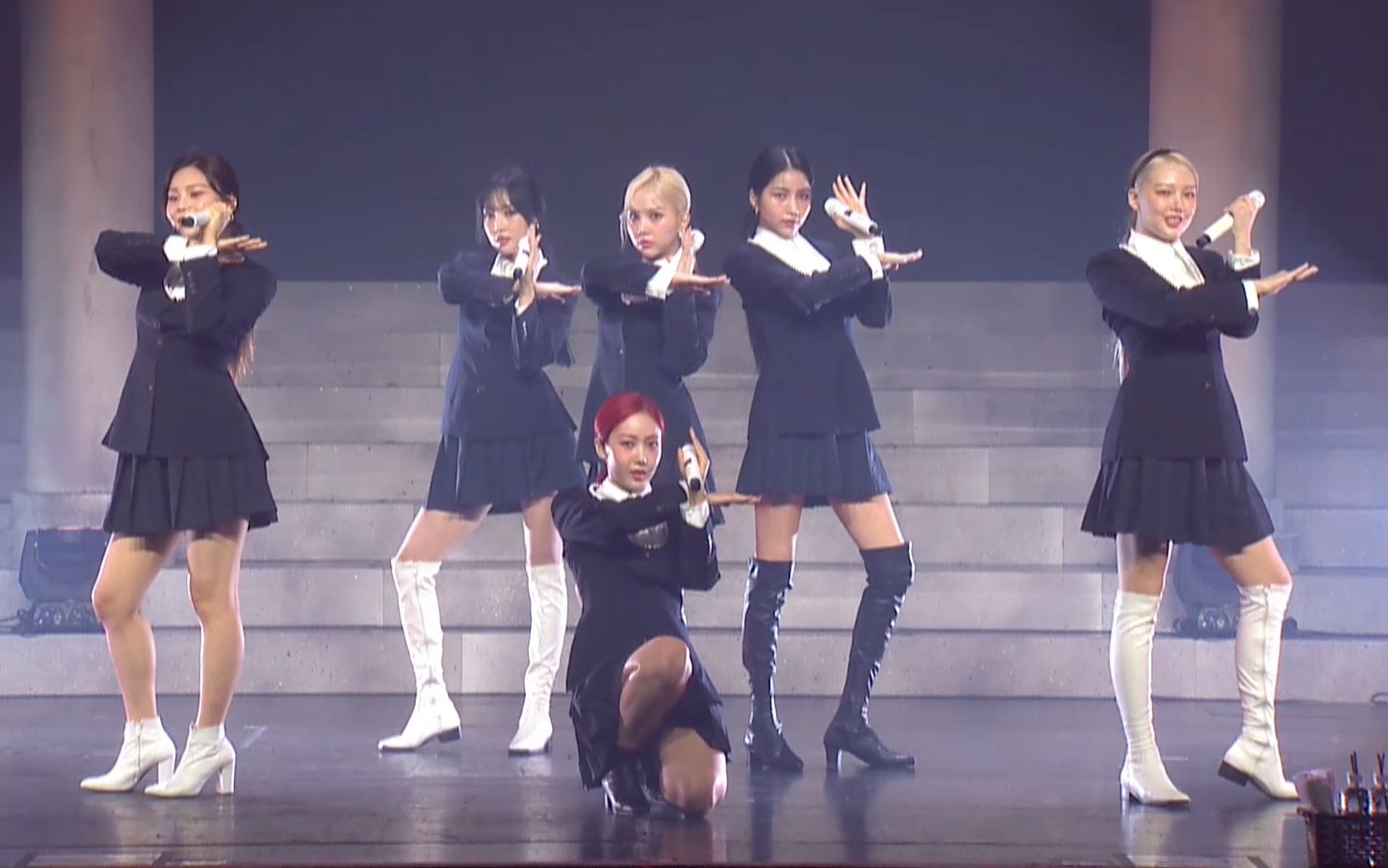 【1080P】200713 GFriend - Crossroads 回归SHOWCASE舞台_哔哩哔哩_bilibili