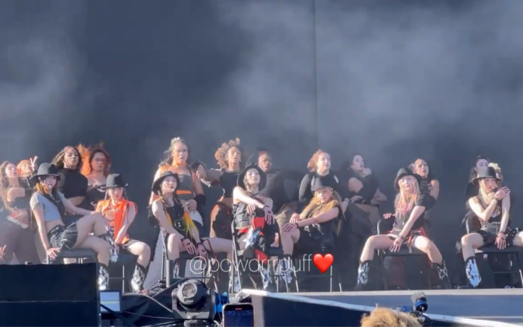 BSS (SEVENTEEN) 'Fighting (Feat. Lee Young Ji)' Official MV-咖喱の酥-歌曲-哔哩哔哩视频