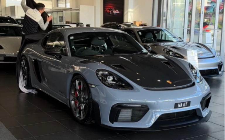 沉浸式提车 2023 保时捷 GT4RS 右舵 纽规-Sonny_G在新西兰-Sonny_G在新西兰-哔哩哔哩视频
