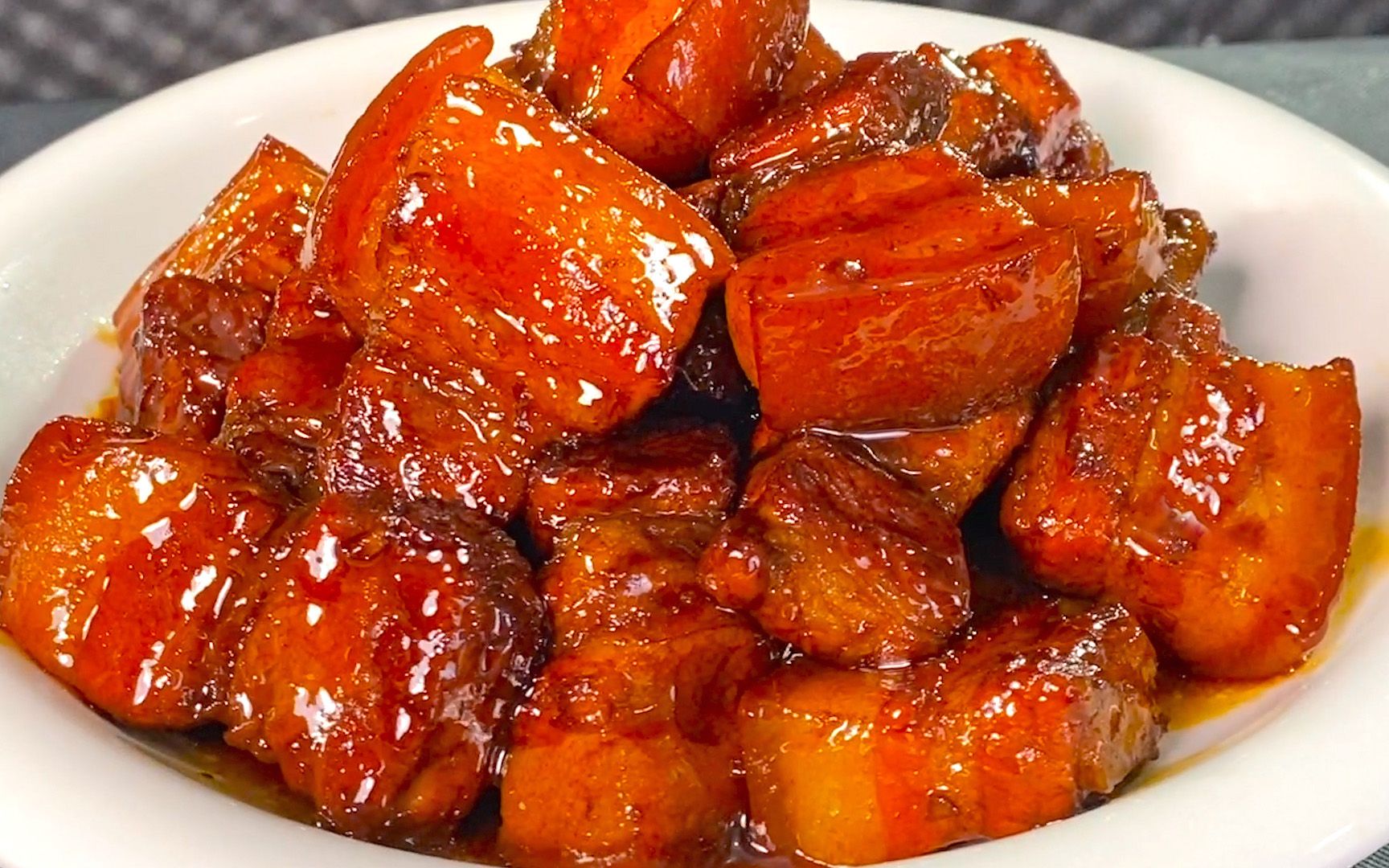 红烧肉最好吃的家常做法,大厨讲解详细,不等看完我就饿了! 哔哩哔哩