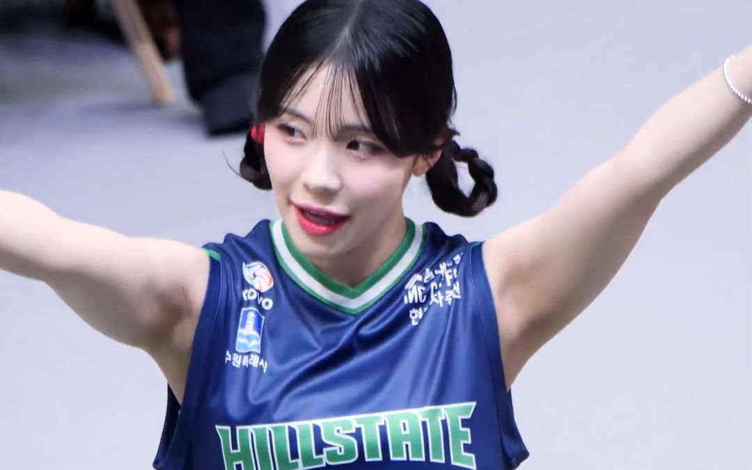 李多惠啦啦队队长直拍Lee Dahye Cheerleader fancam 230323 - 视频下载 Video Downloader