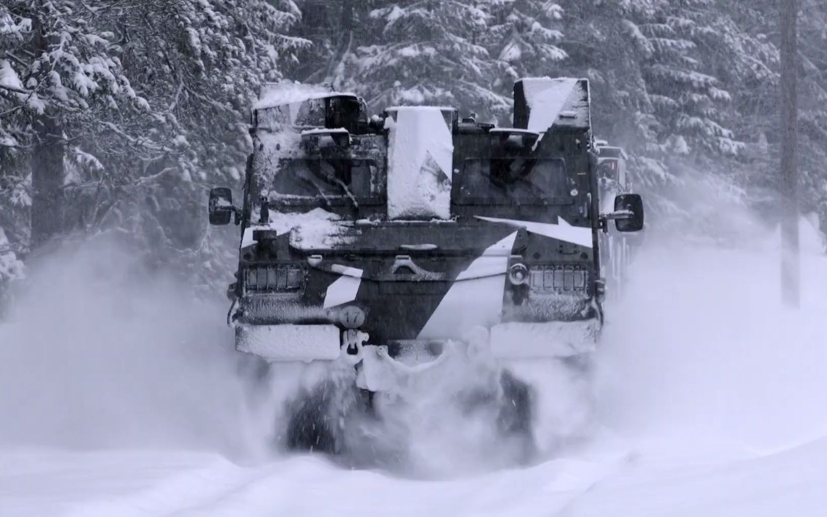 BvS10装甲全地形车宣传片_哔哩哔哩_bilibili