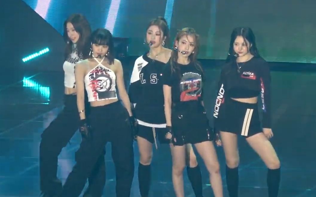 【4K】LESSERAFIM FEARLESS 220825高清饭拍合集_哔哩哔哩_bilibili