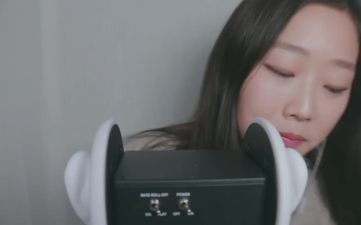 【ASMR】【Dana】-咀嚼香蕉棉花糖的撩人声音_哔哩哔哩_bilibili