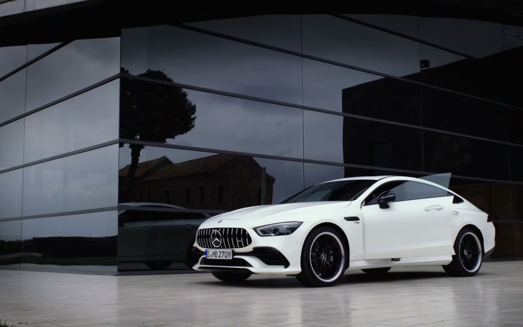 【地表最快四门跑车】AMG GT 4-door官方宣传视频_哔哩哔哩_bilibili