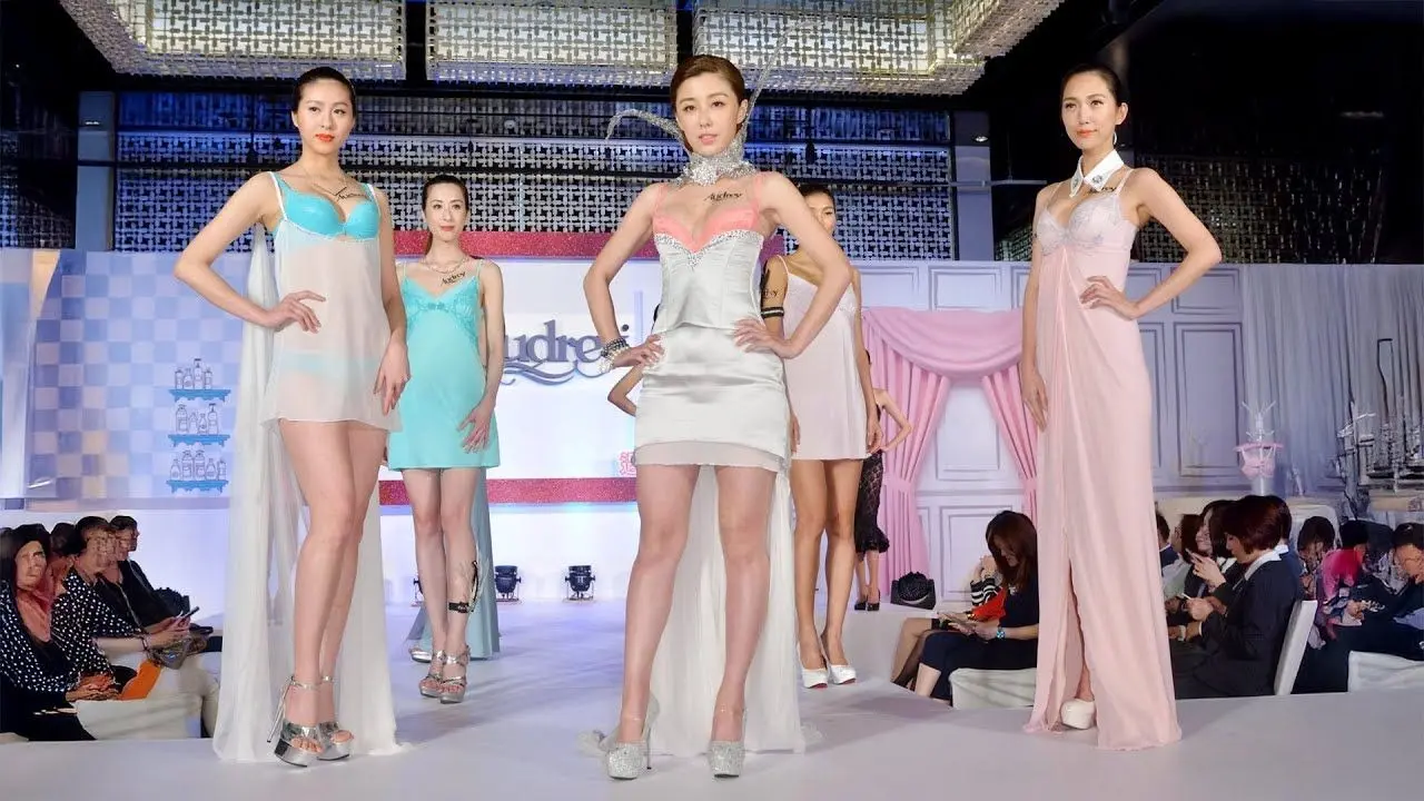 【4k超清素材】李维维突破尺度代言奥黛丽内衣！期望转型性感路线，挑战 “坏女人” 引期待 (20150401期)_哔哩哔哩_bilibili