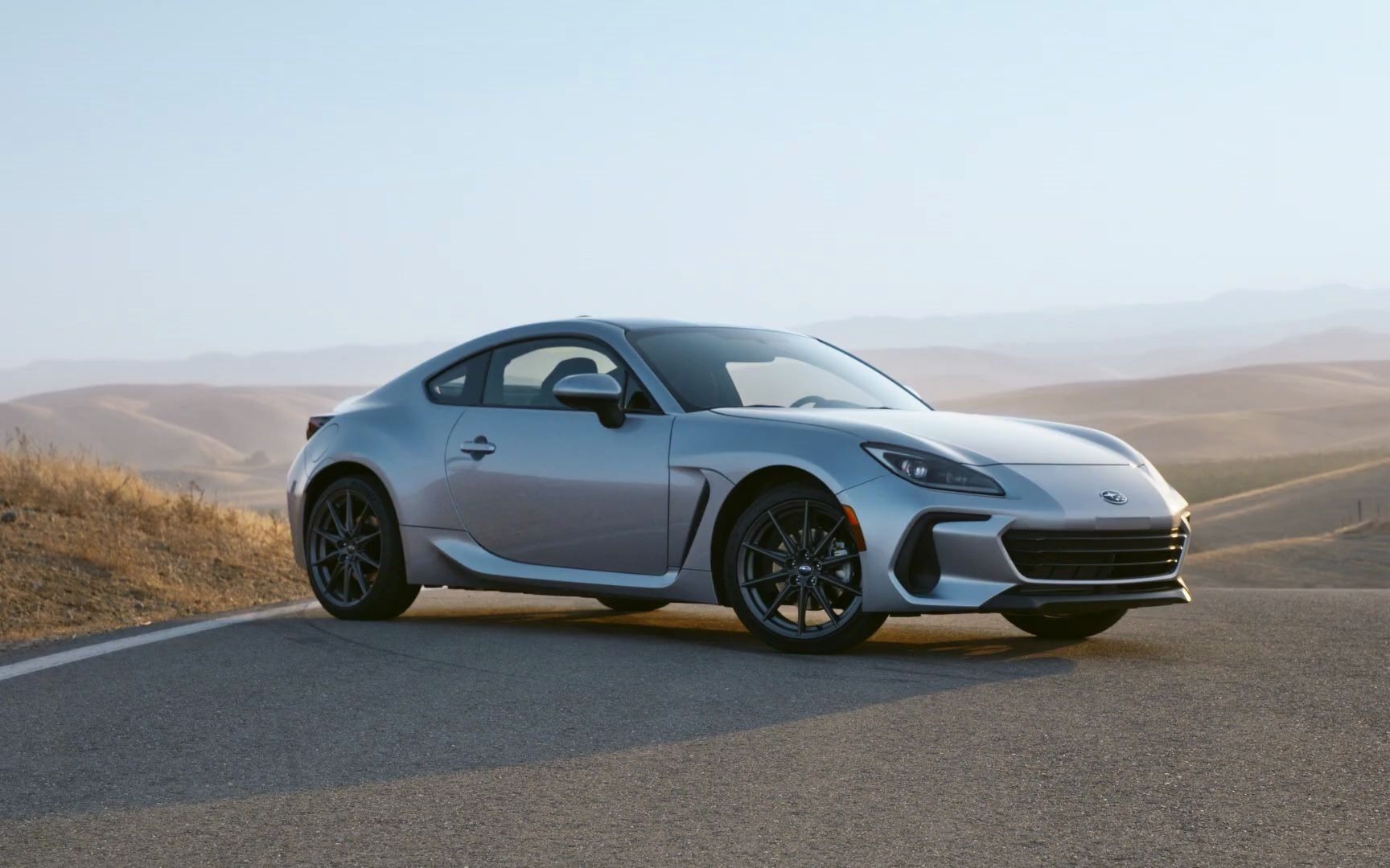 【中文字幕】全新BRZ官方赛道体验 年轻人的后驱车_哔哩哔哩_bilibili