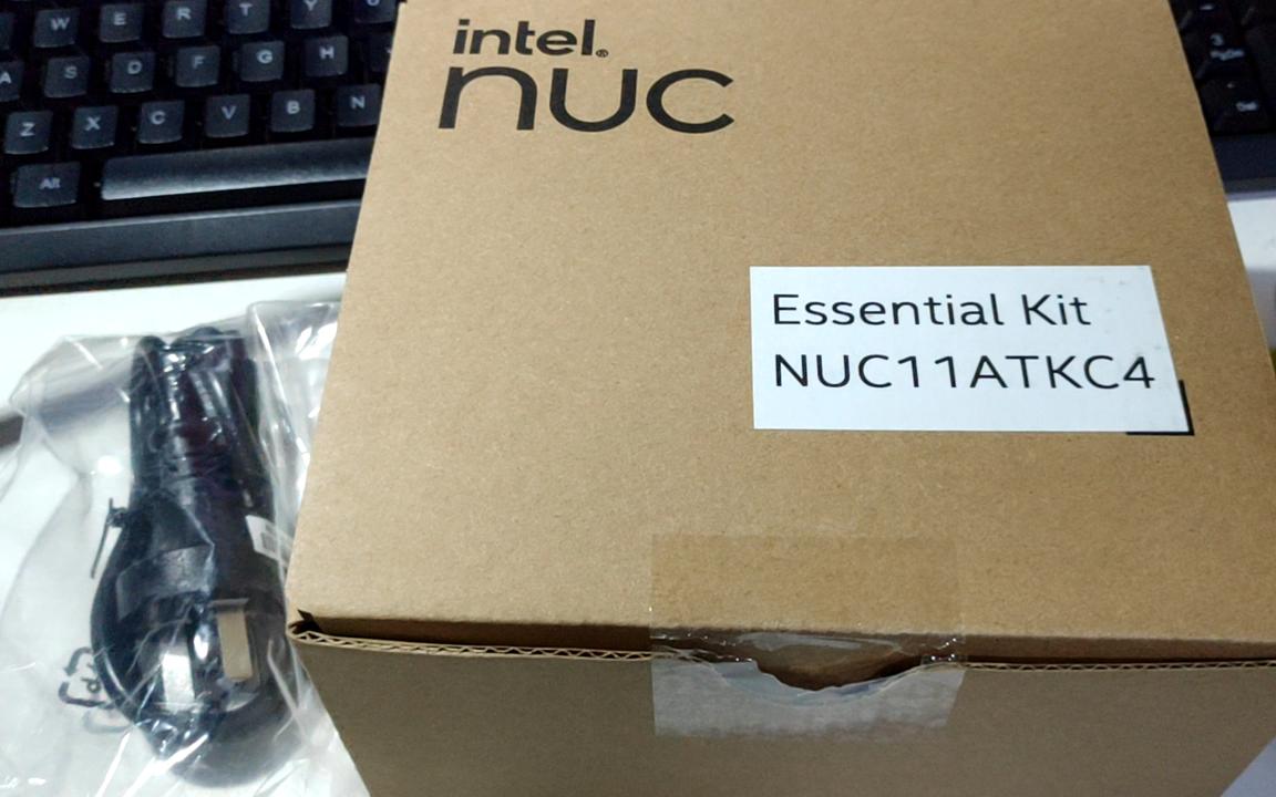 NUC11ATKC4阿特拉斯峡谷开箱和简单测评_哔哩哔哩_bilibili