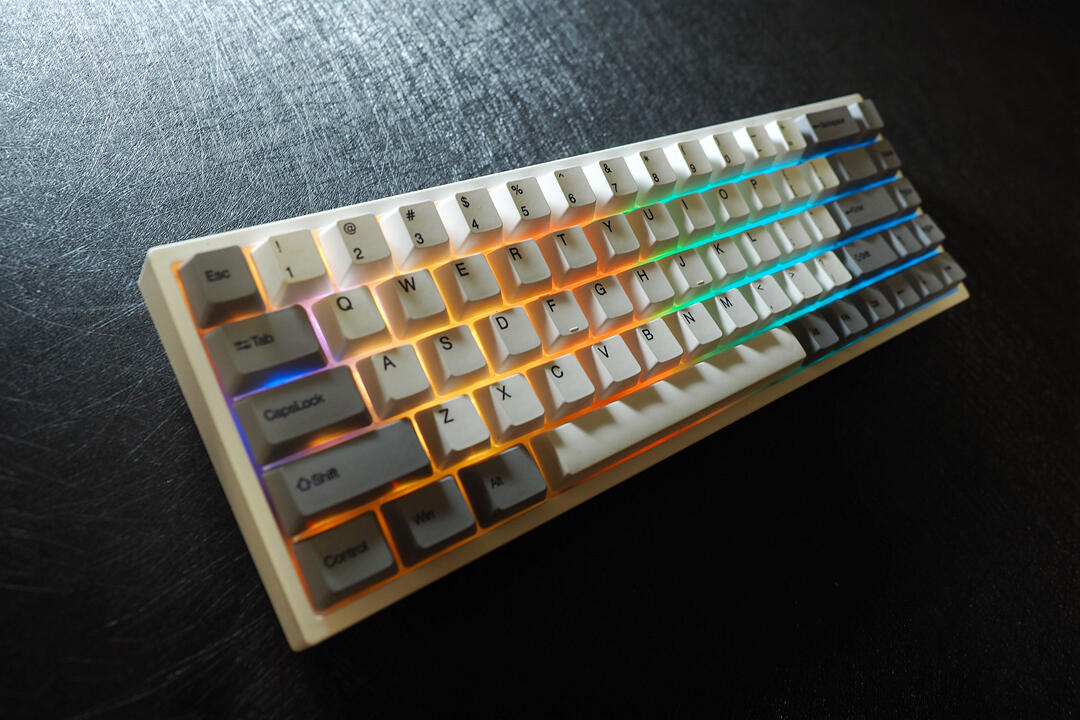 KEYDOUS NJ68机械键盘拆解评测 - 重新起航 - 哔哩哔哩