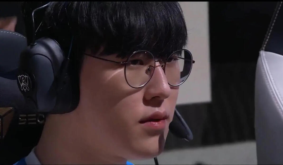 LPL失去了最好的中单！BLG为组建全华班，放弃Zeka，如今惨遭打脸 - 哔哩哔哩