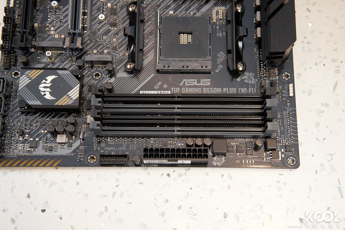 AM4的中端生力军——华硕 ASUS TUF GAMING B550M-PLUS 重炮手评测 - 哔哩哔哩