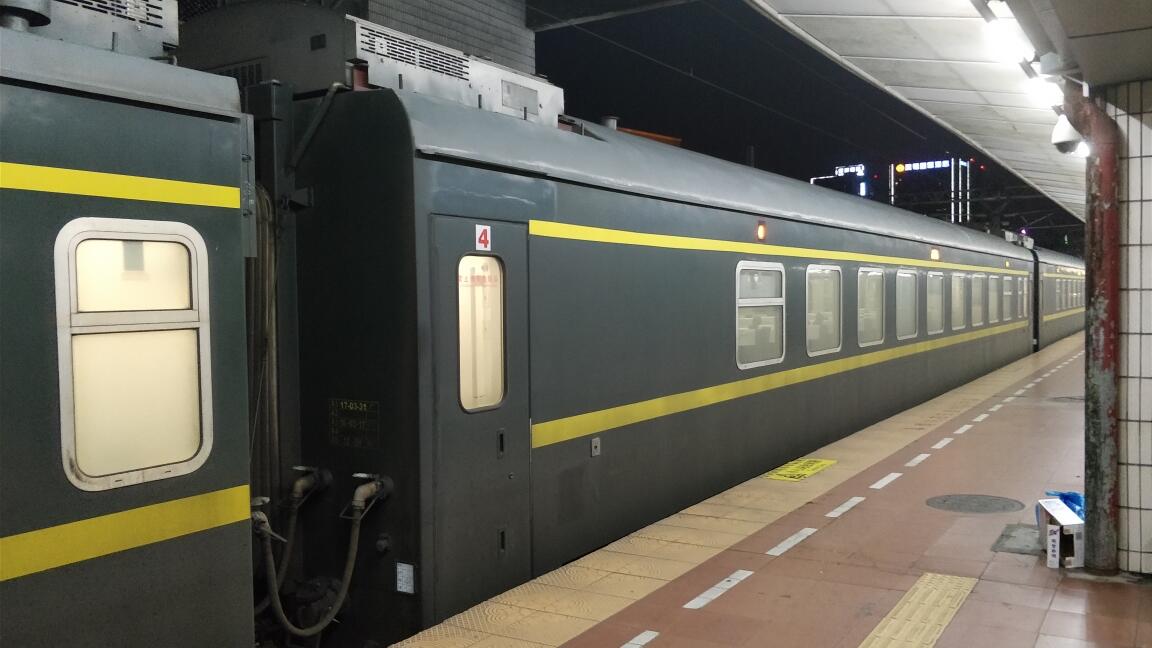 历史悠久的特区列车——广/肇九直通车，KTT和广铁RZ25T（结尾含DF11G本务的肇九特写) - 哔哩哔哩