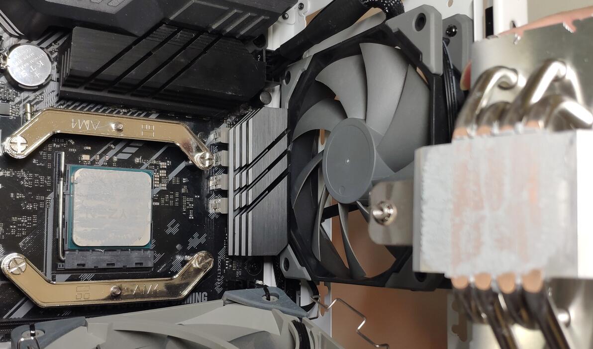 三款硅脂的不严谨对比（信越7921，利民TF7，超频三A1） - 哔哩哔哩