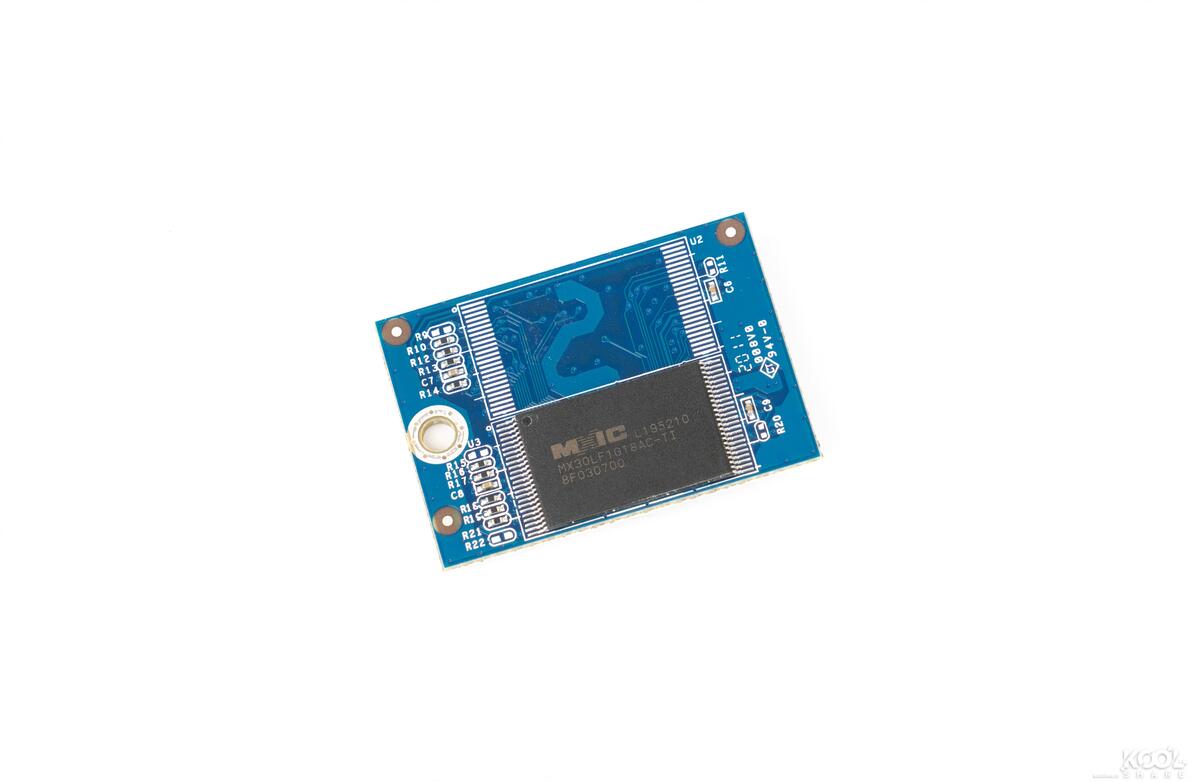 Synology 群晖 DS920+ 四盘位NAS开箱拆解评测 - 哔哩哔哩