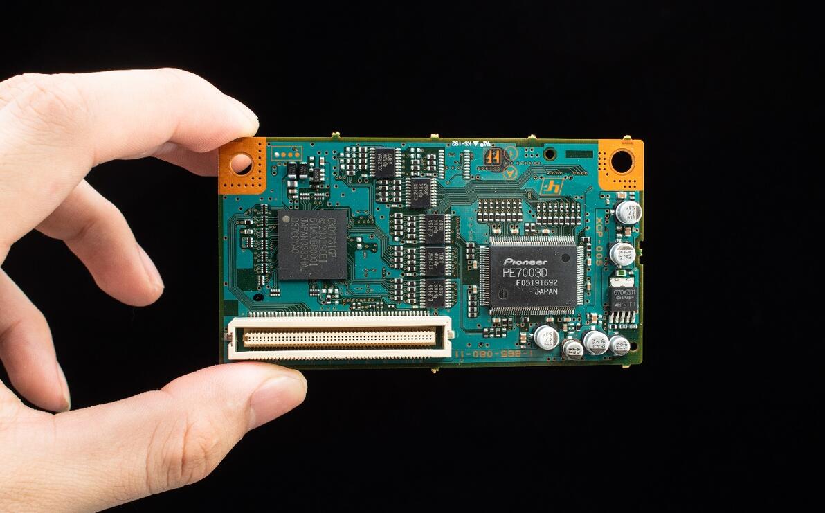 15年前100,000円的最强“PS”有多复杂？索尼PSX拆解修复 - 哔哩哔哩