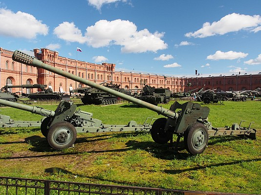 传承到现在的反坦克炮——T12/MT12 100mm反坦克炮 - 哔哩哔哩