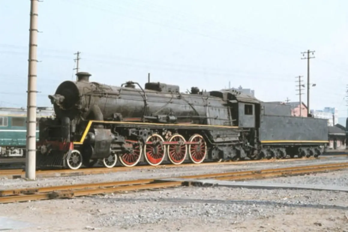 中国火车发展史！ - 哔哩哔哩